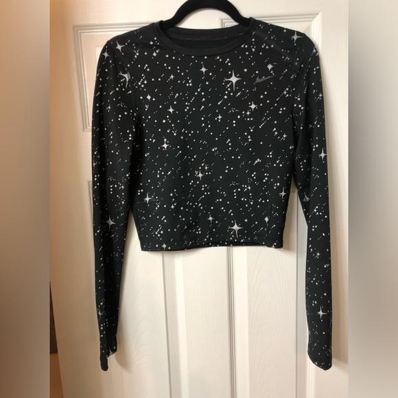 Nike | Tops | Nike Cropped Star Top | Poshmark